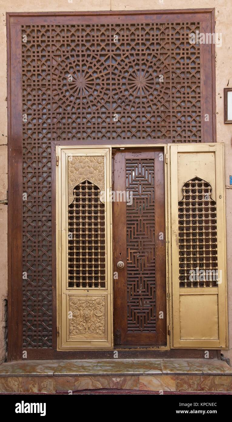 Persian door hi-res stock photography and images - Alamy