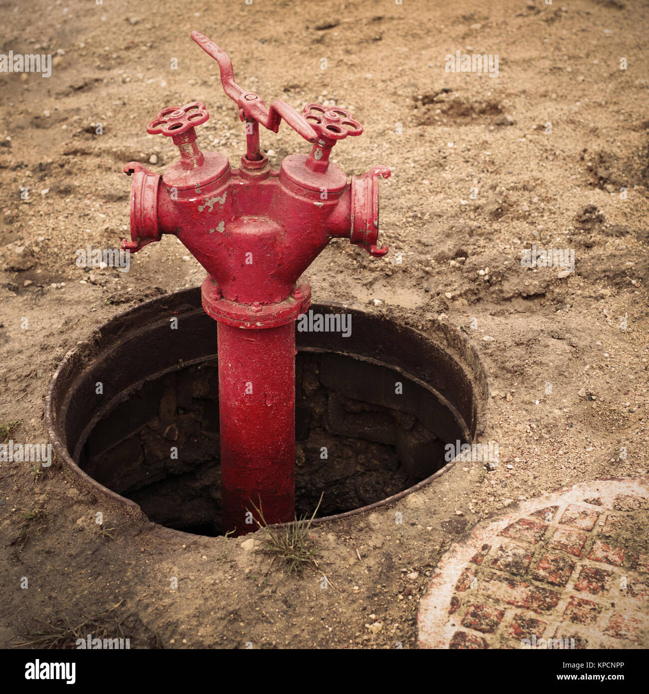 old fire hydrant Stock Photo - Alamy