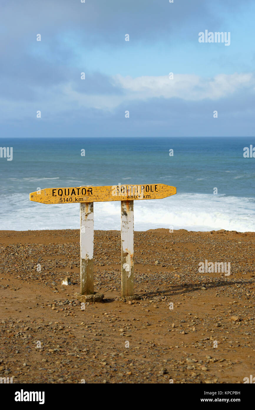 Old Slope Point sign, the southern New Zealand point Stock Photo - Alamy