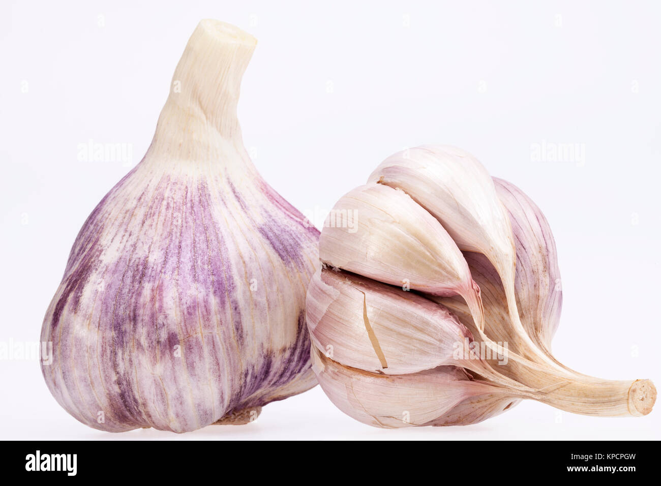garlic isolated on white background, close up Stock Photo - Alamy