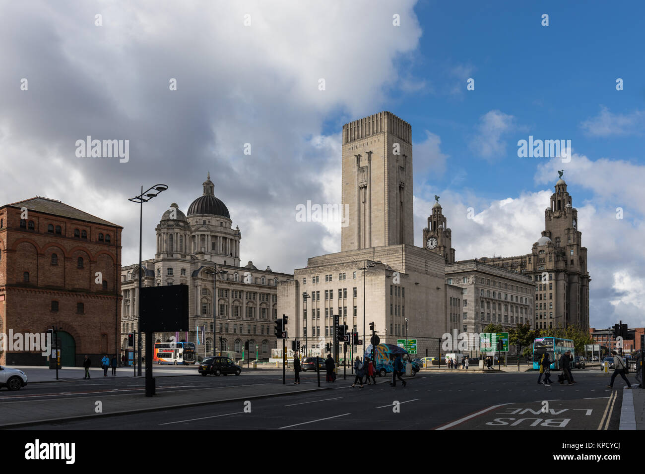 Strand street hi-res stock photography and images - Alamy
