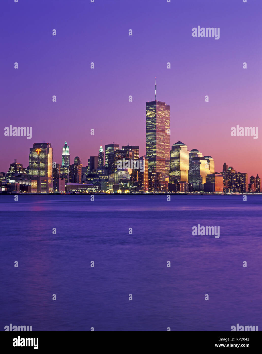 Manhattan skyline 2000 hi-res stock photography and images - Alamy