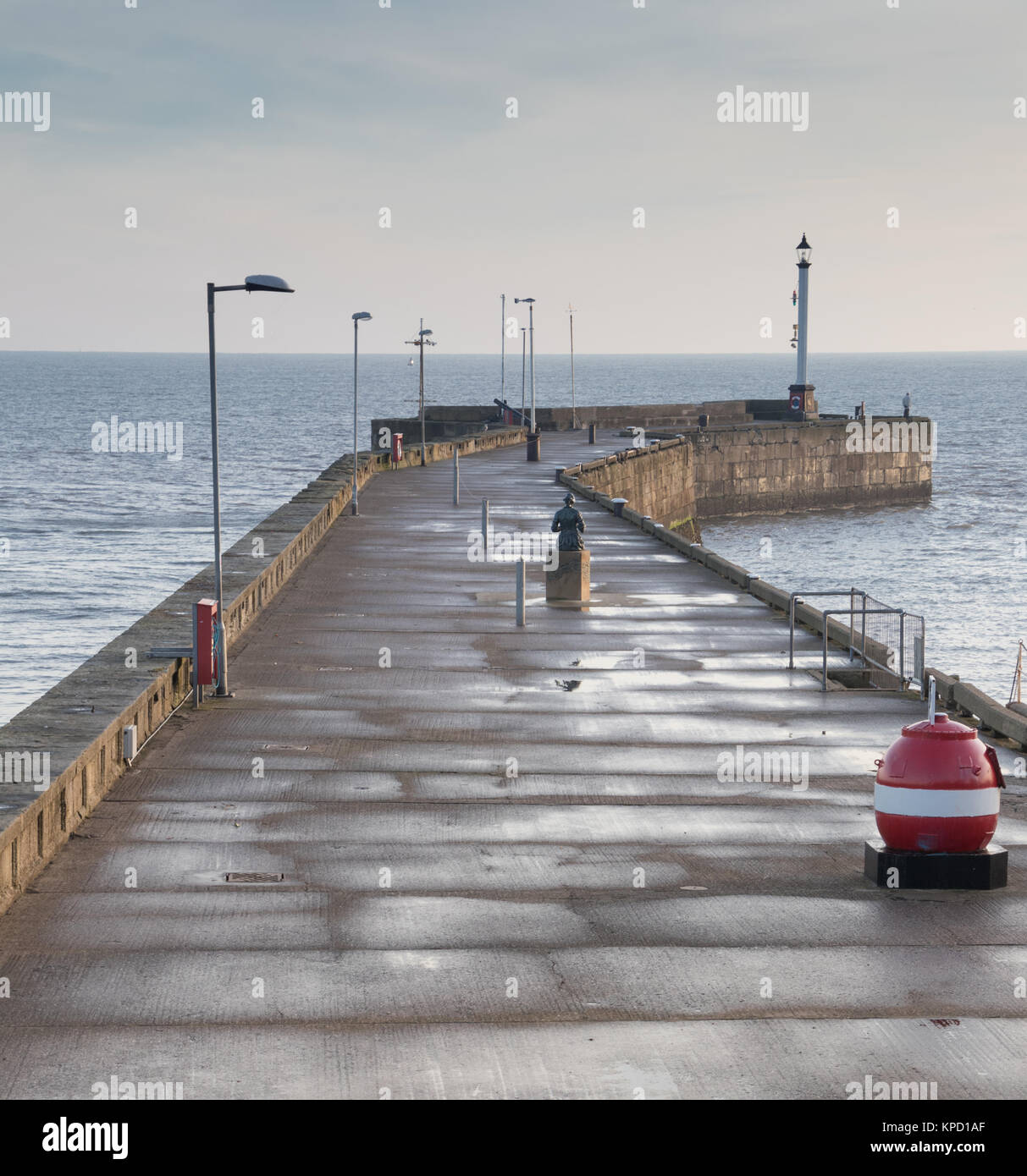 Sea Wall Harbour Light Bridlington High Resolution Stock Photography ...