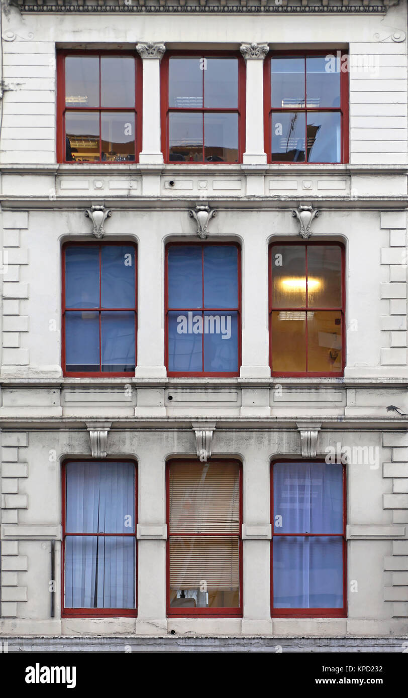 Nine pane window hi-res stock photography and images - Alamy