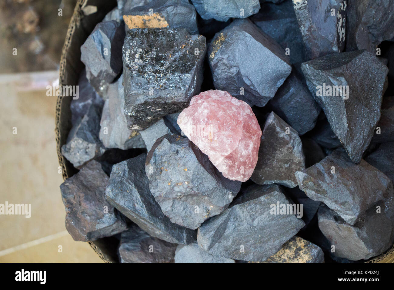 Set of natural mineral gemstones of a certain type Stock Photo - Alamy