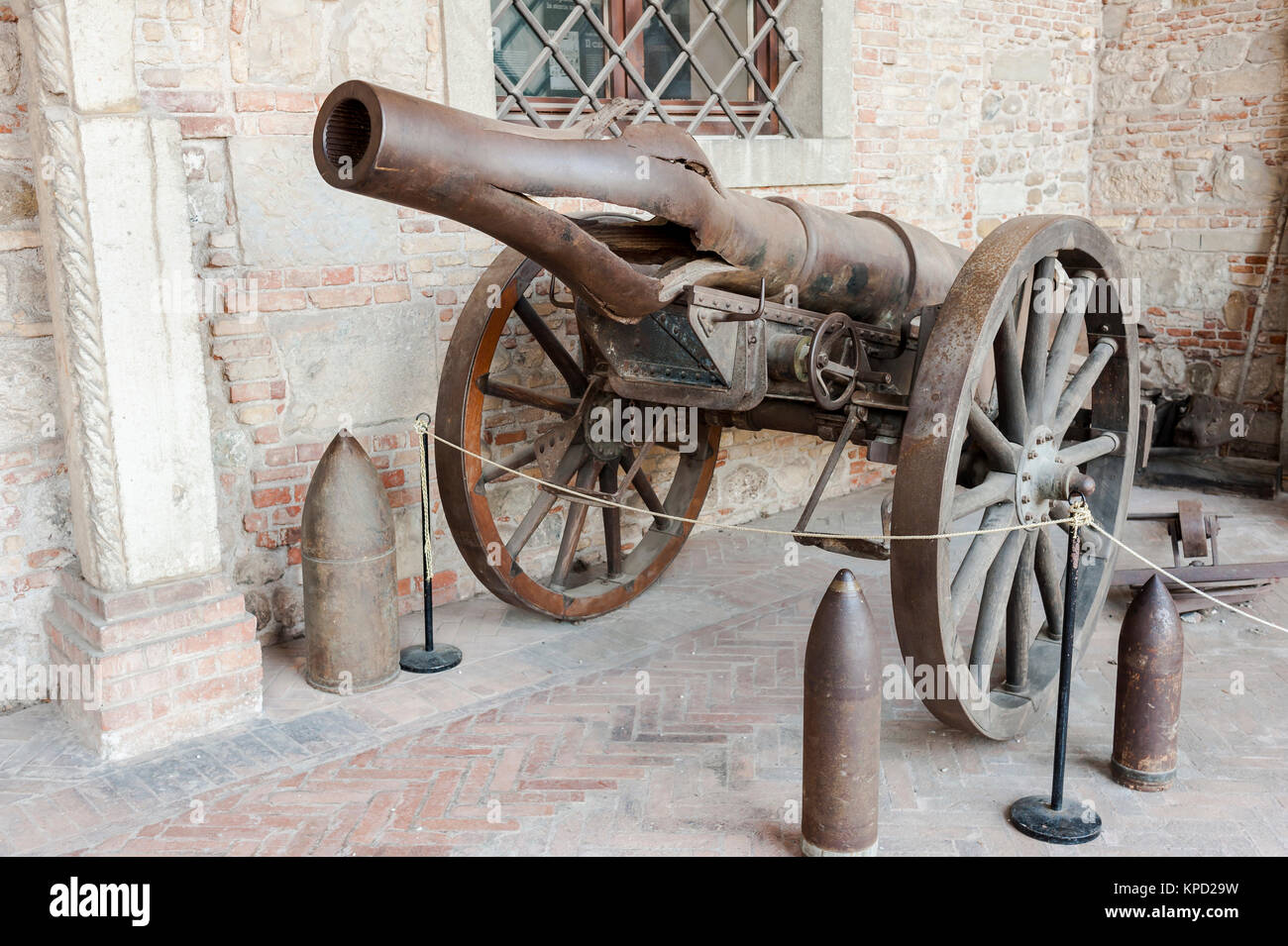 Transport of World War I Krupp Cannon barrel burst Stock Photo - Alamy