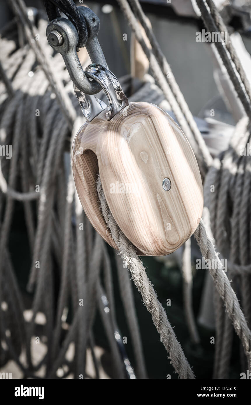 Blocks and rigging at the old sailboat, close-up Stock Photo - Alamy