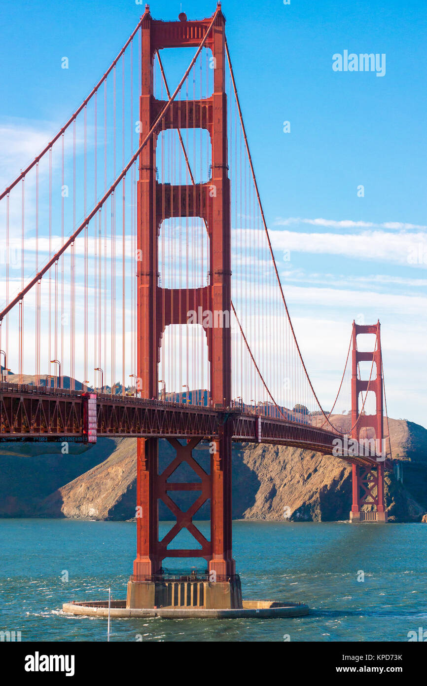 Side view golden gate bridge hi-res stock photography and images - Alamy