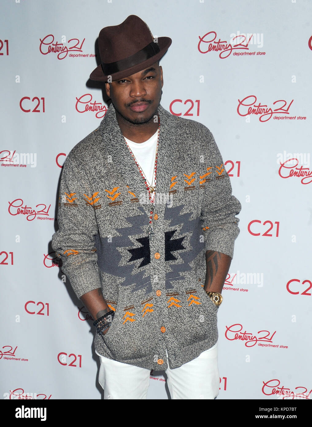 NEW YORK, NY - MARCH 10: Ne-Yo visits Century 21 Department Store on ...