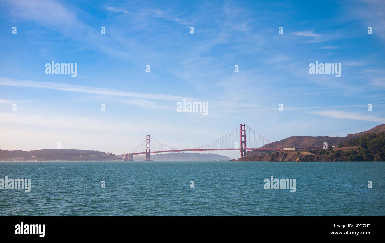 View of the iconic Golden Gate bridge Stock Photo - Alamy