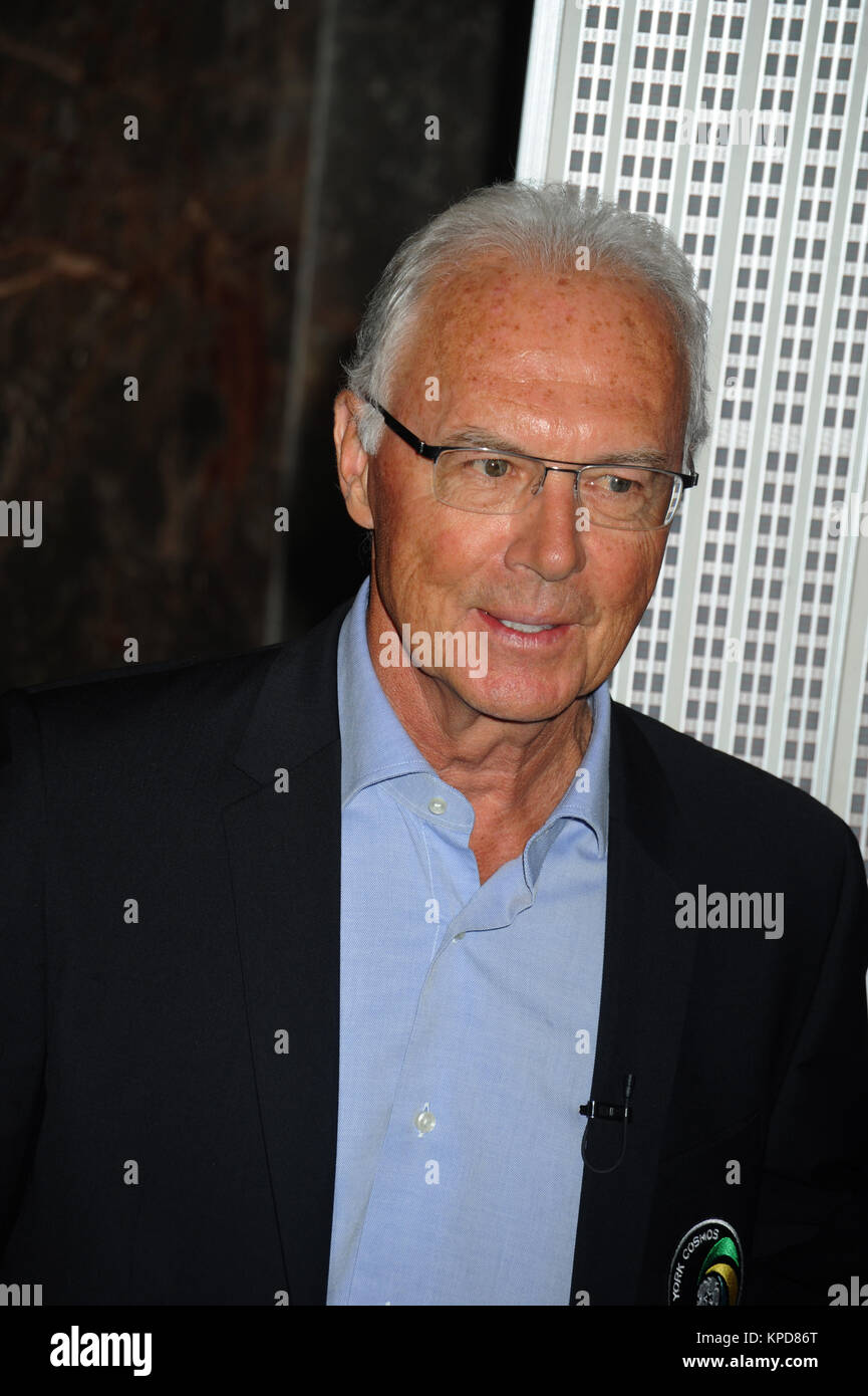 Franz beckenbauer and pele hi-res stock photography and images - Alamy