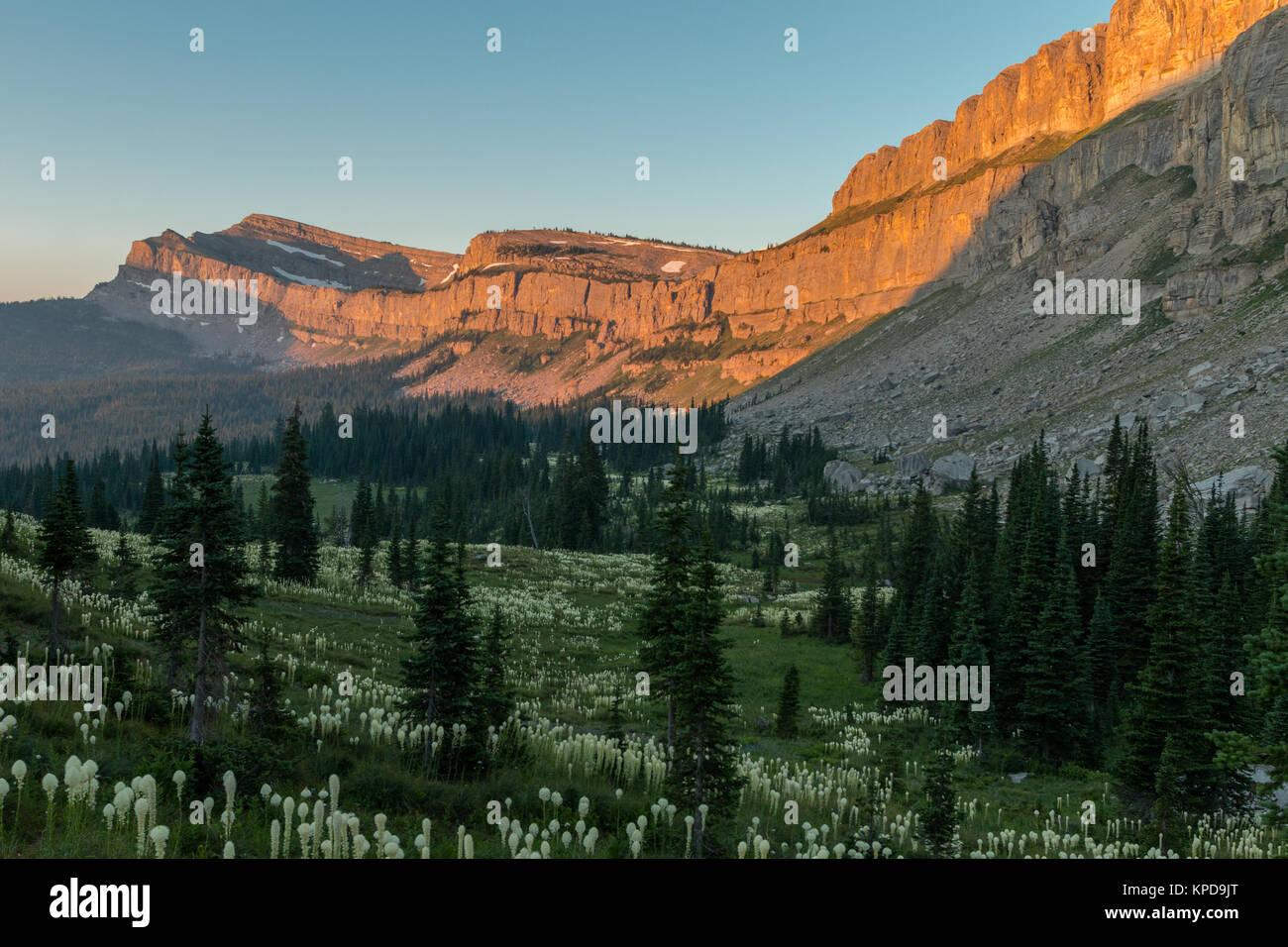 Chinese wall montana hi-res stock photography and images - Alamy