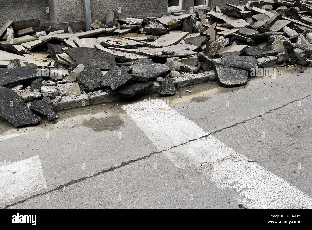 Damaged Pavement Stock Photos & Damaged Pavement Stock Images - Alamy