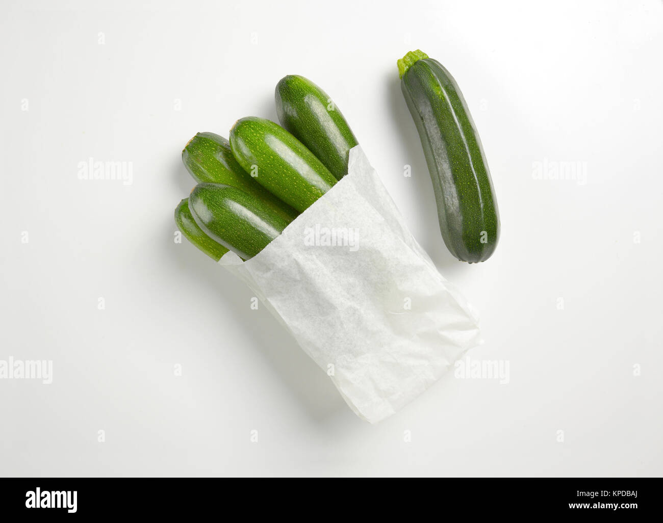 fresh baby courgettes Stock Photo - Alamy