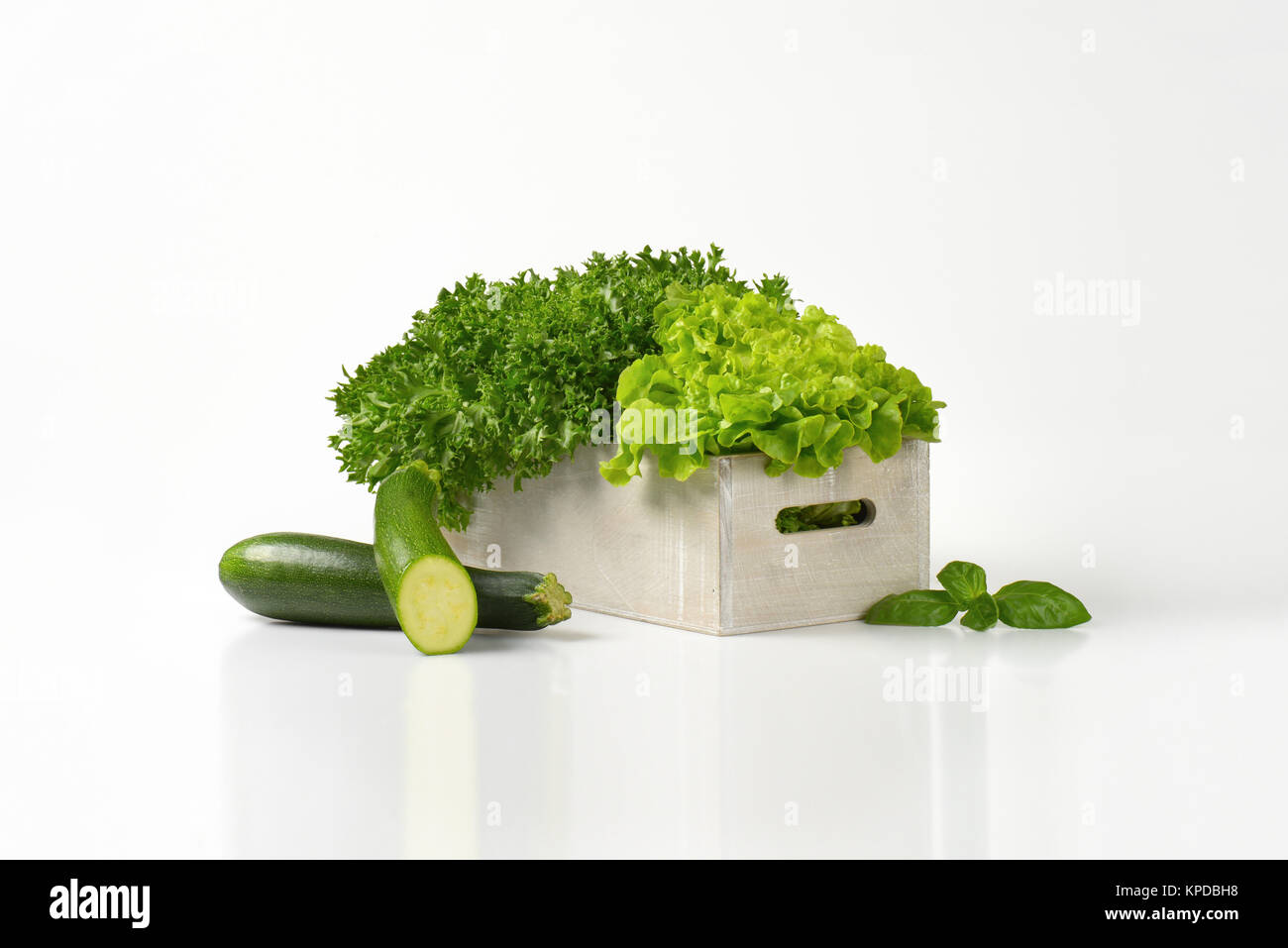 box of lettuce Stock Photo - Alamy