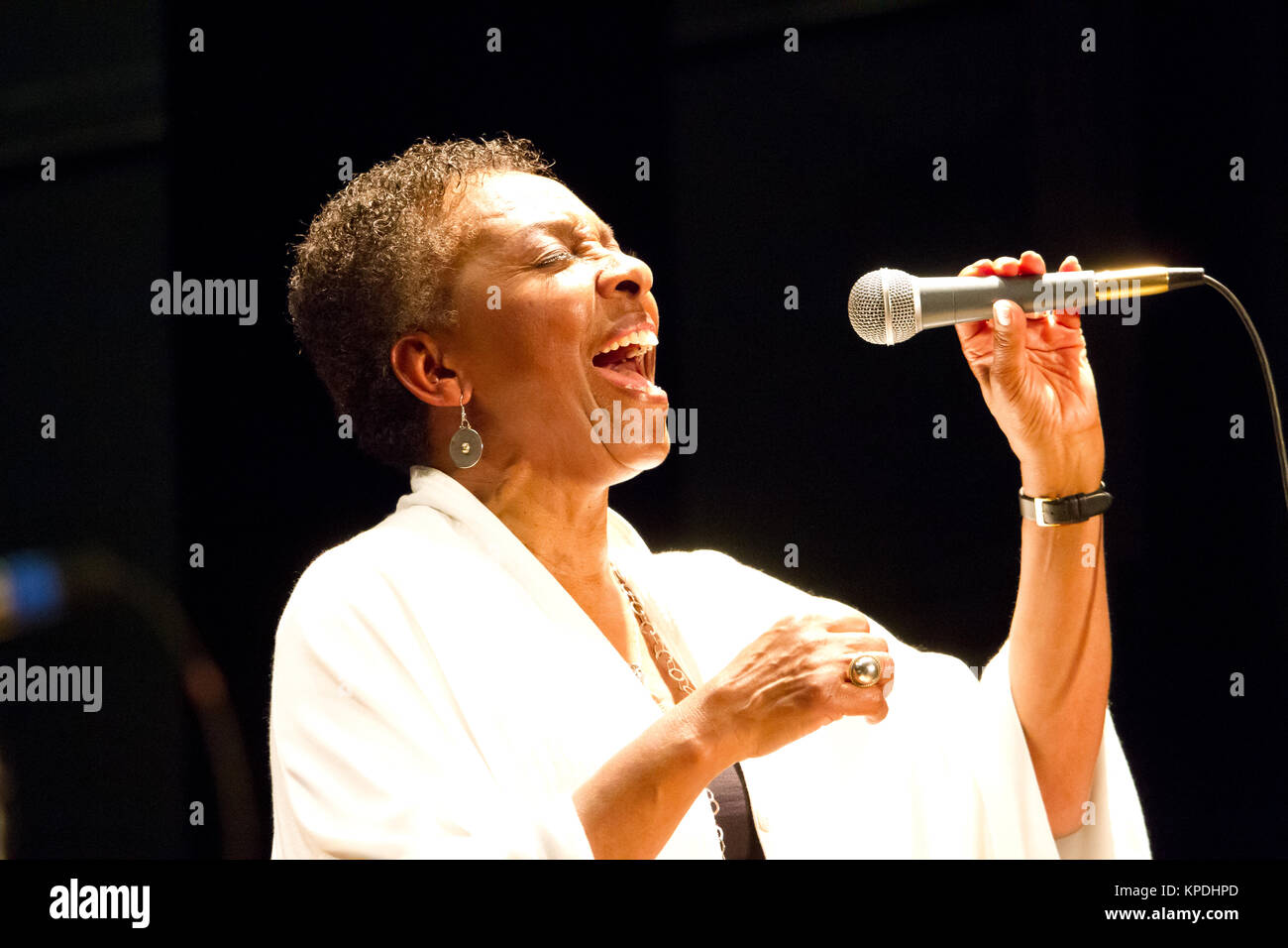 Elaine Delmar High Resolution Stock Photography and Images - Alamy