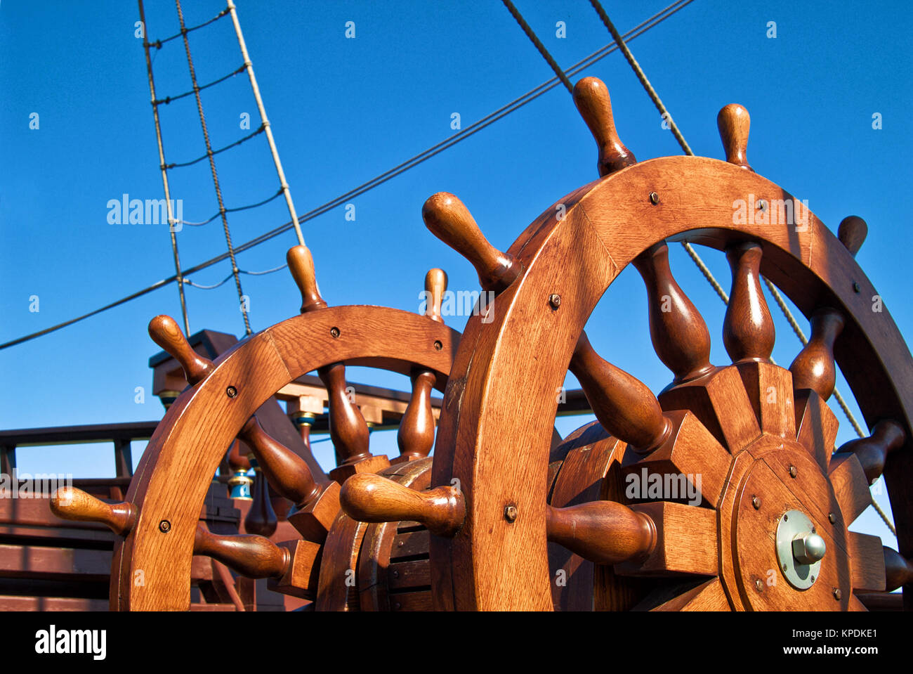 Bridge of ship steering rudder hi-res stock photography and images - Alamy