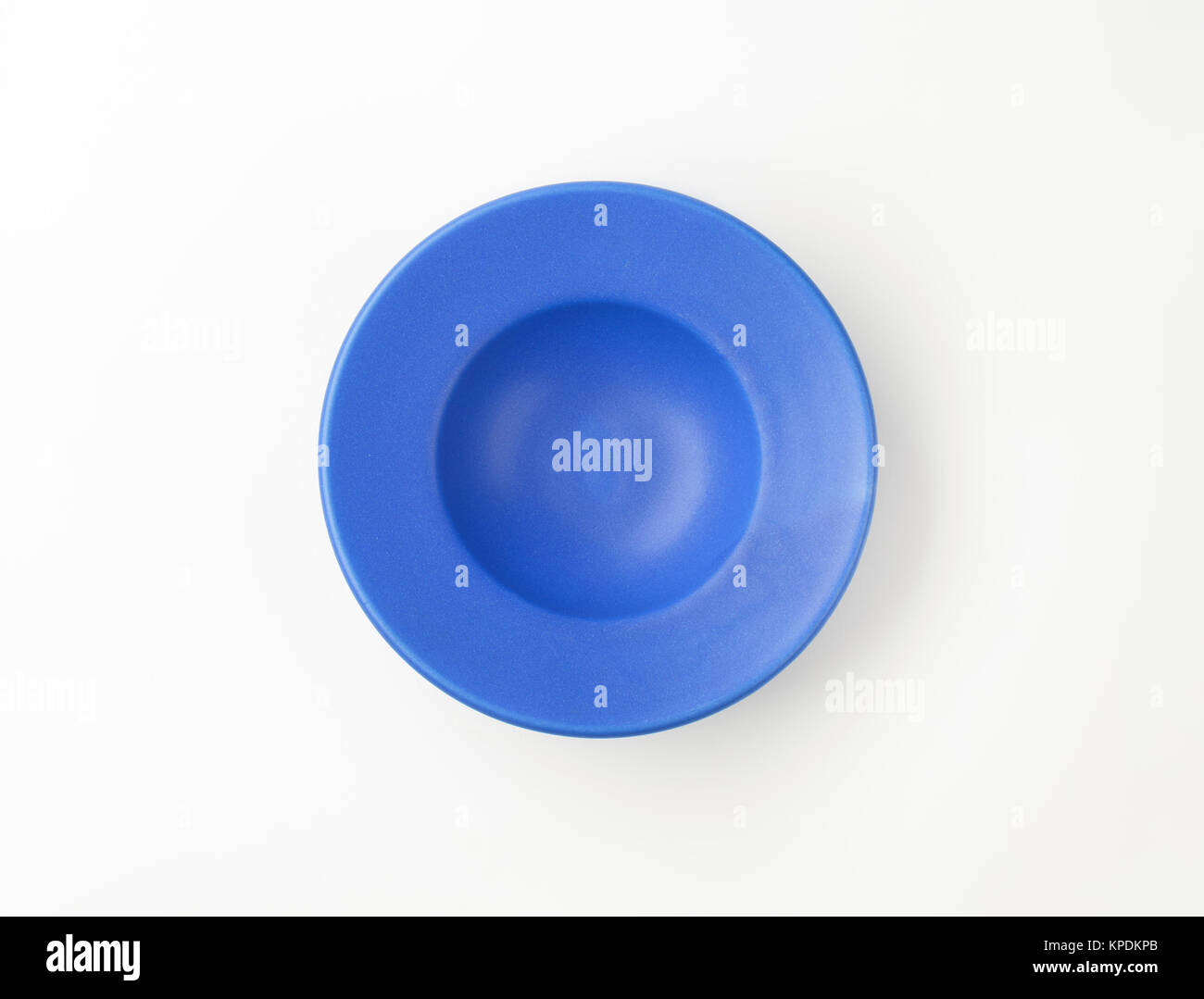 Blue rim dinnerware hi-res stock photography and images - Alamy