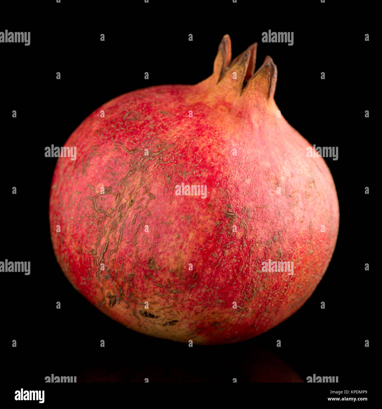 ripe pomegranate fruit Stock Photo - Alamy