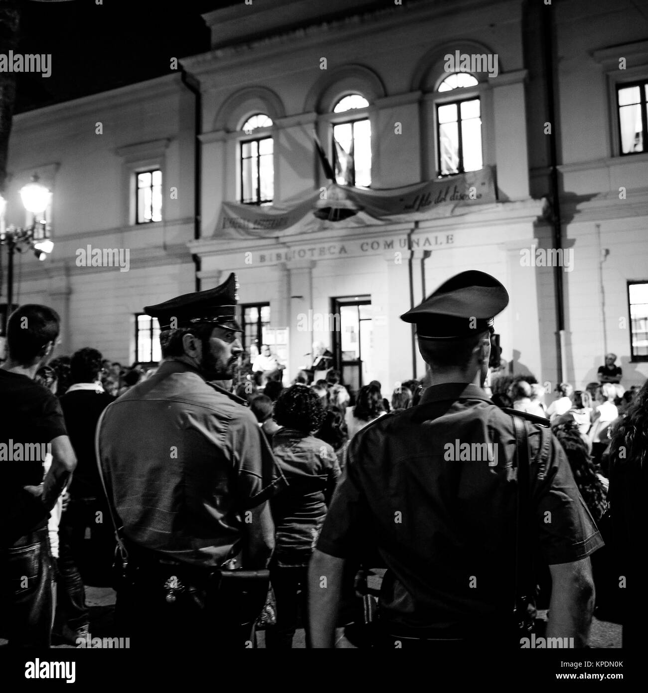 Carabinieri Black and White Stock Photos & Images - Alamy