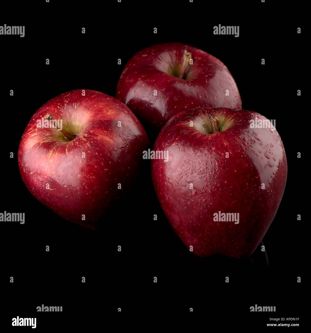 Fresh red apples Stock Photo - Alamy