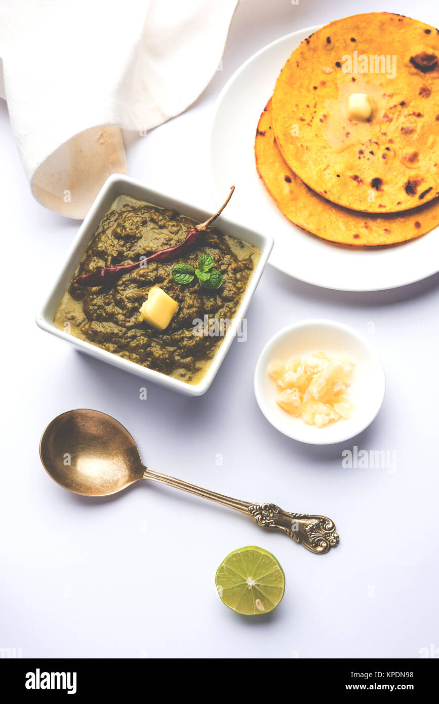 Sarson ka saag with makki ki roti hi-res stock photography and images ...