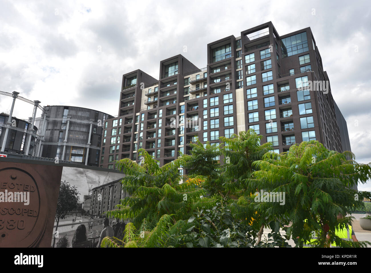 Plimsoll Building in Granary Square, 1 Handyside St Kings Cross, London ...