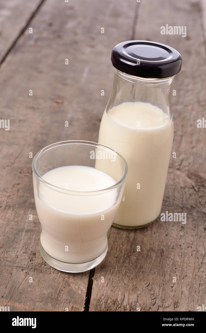 Fresh organic milk Stock Photo - Alamy