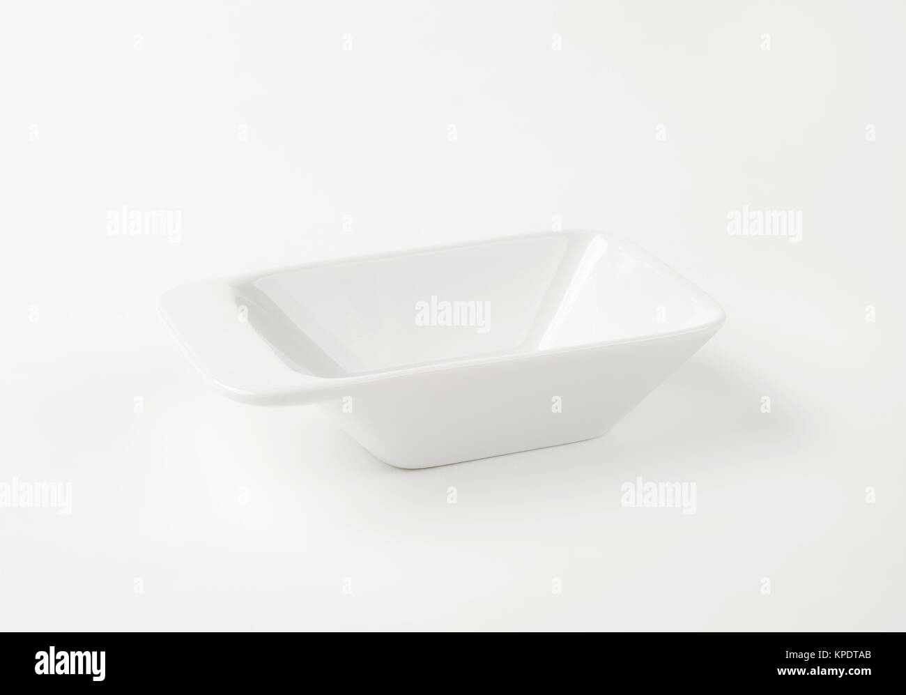 small white dish Stock Photo - Alamy