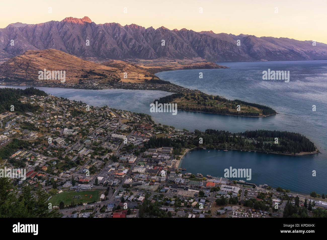 Queenstown gondola hills scenic view hi-res stock photography and ...