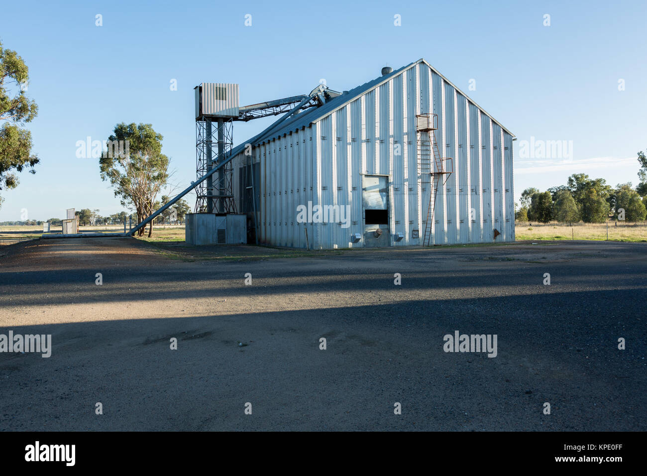 Big harvest wheat agricultural industry hi-res stock photography and ...
