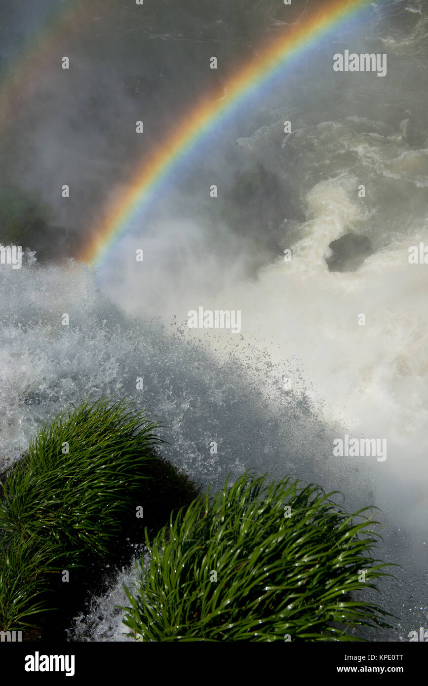 Raimbow over the falls hi-res stock photography and images - Alamy