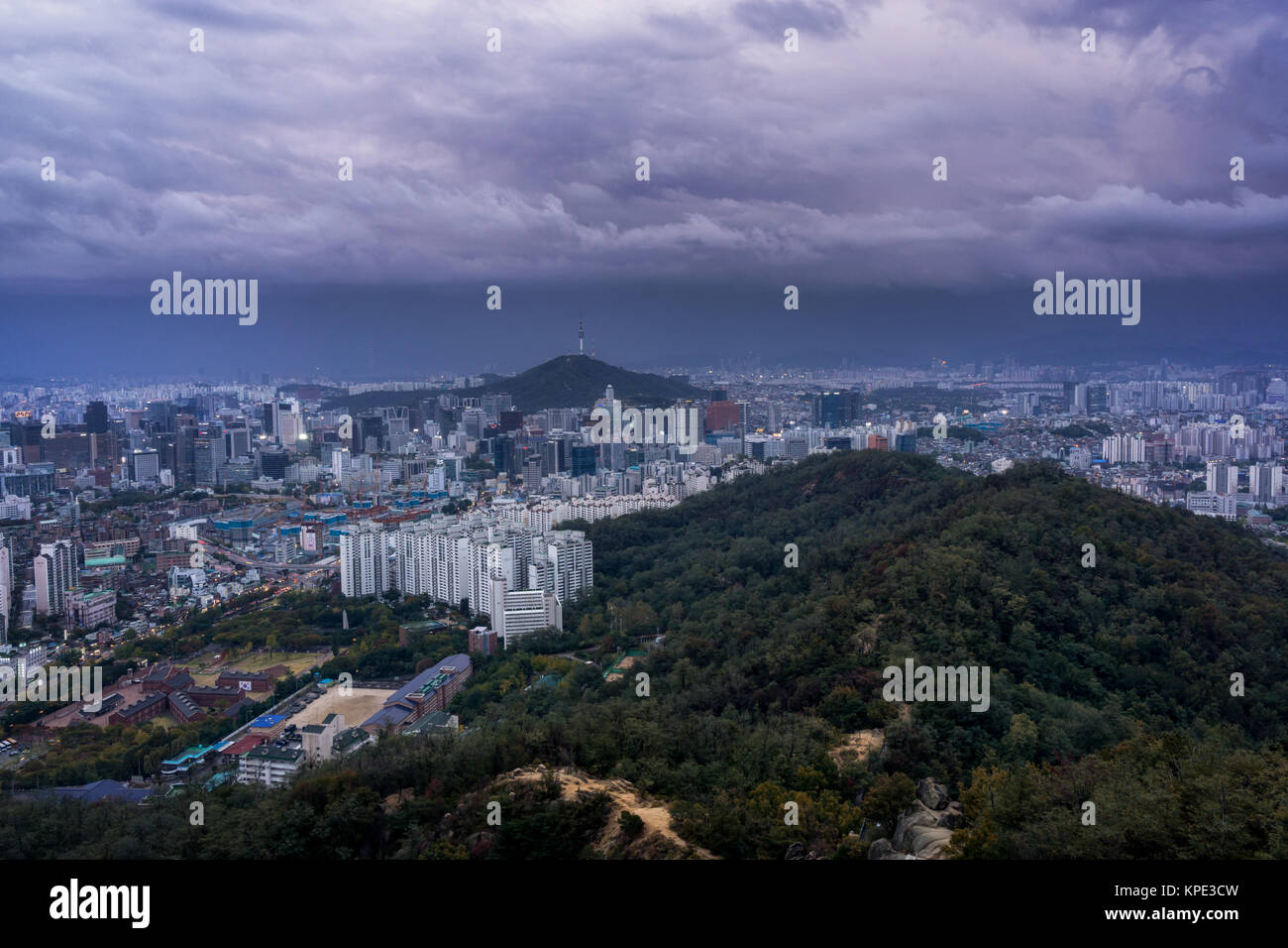 Sunset over Seoul Stock Photo - Alamy