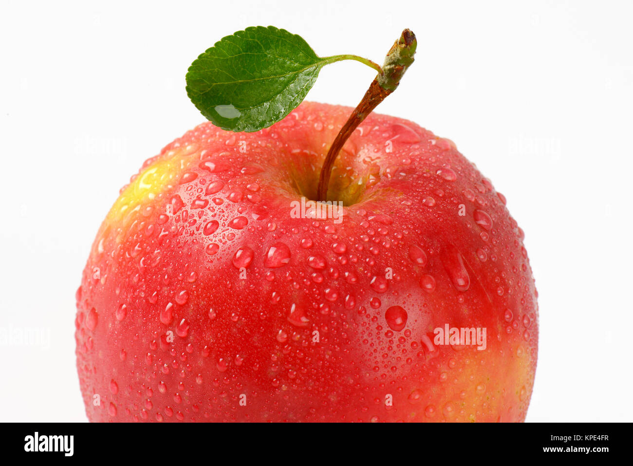 washed red apple Stock Photo - Alamy