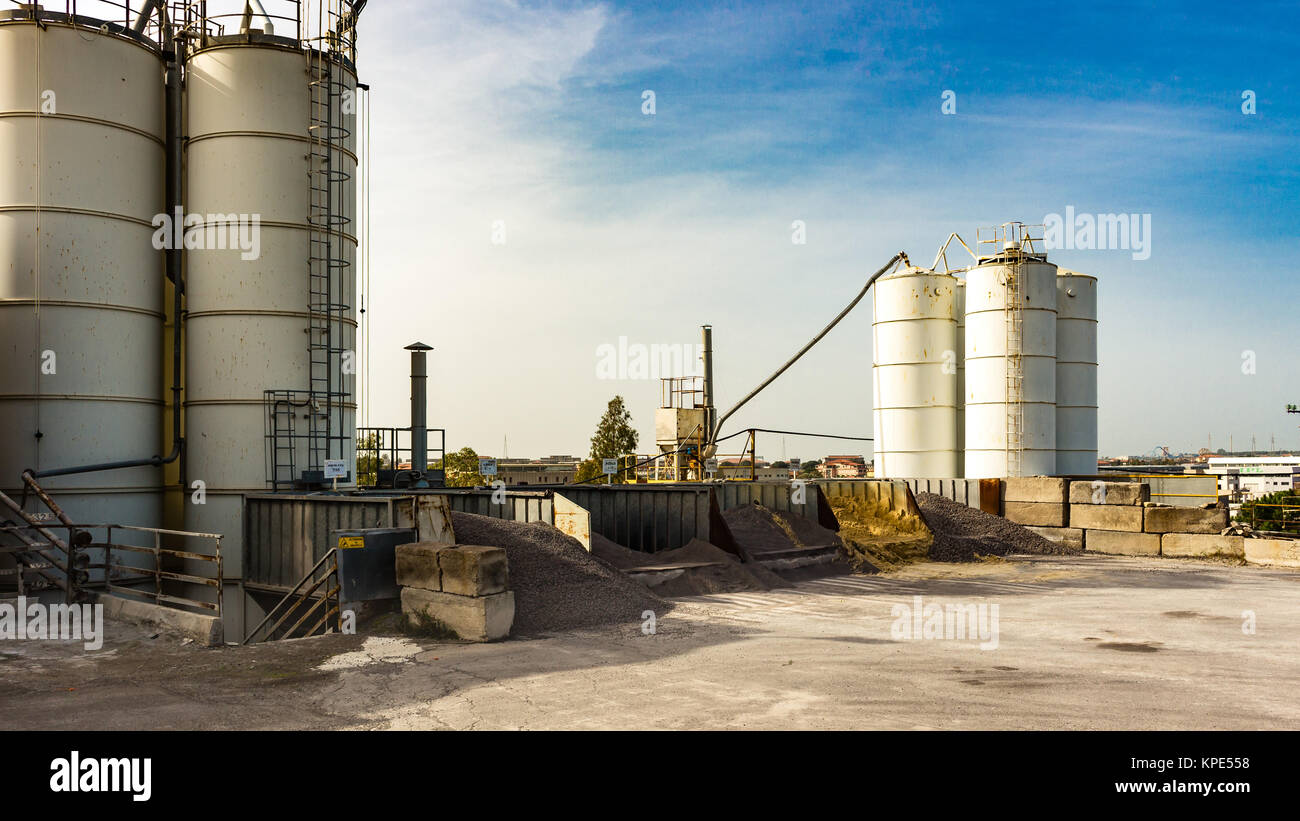 Silos of storage of cement Stock Photo - Alamy