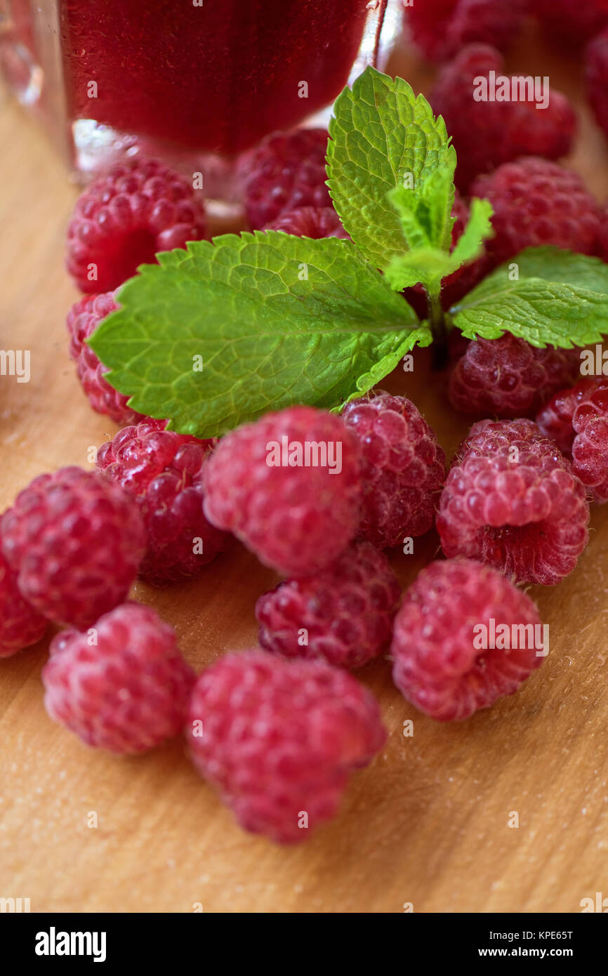 fresh ripe raspberries Stock Photo - Alamy
