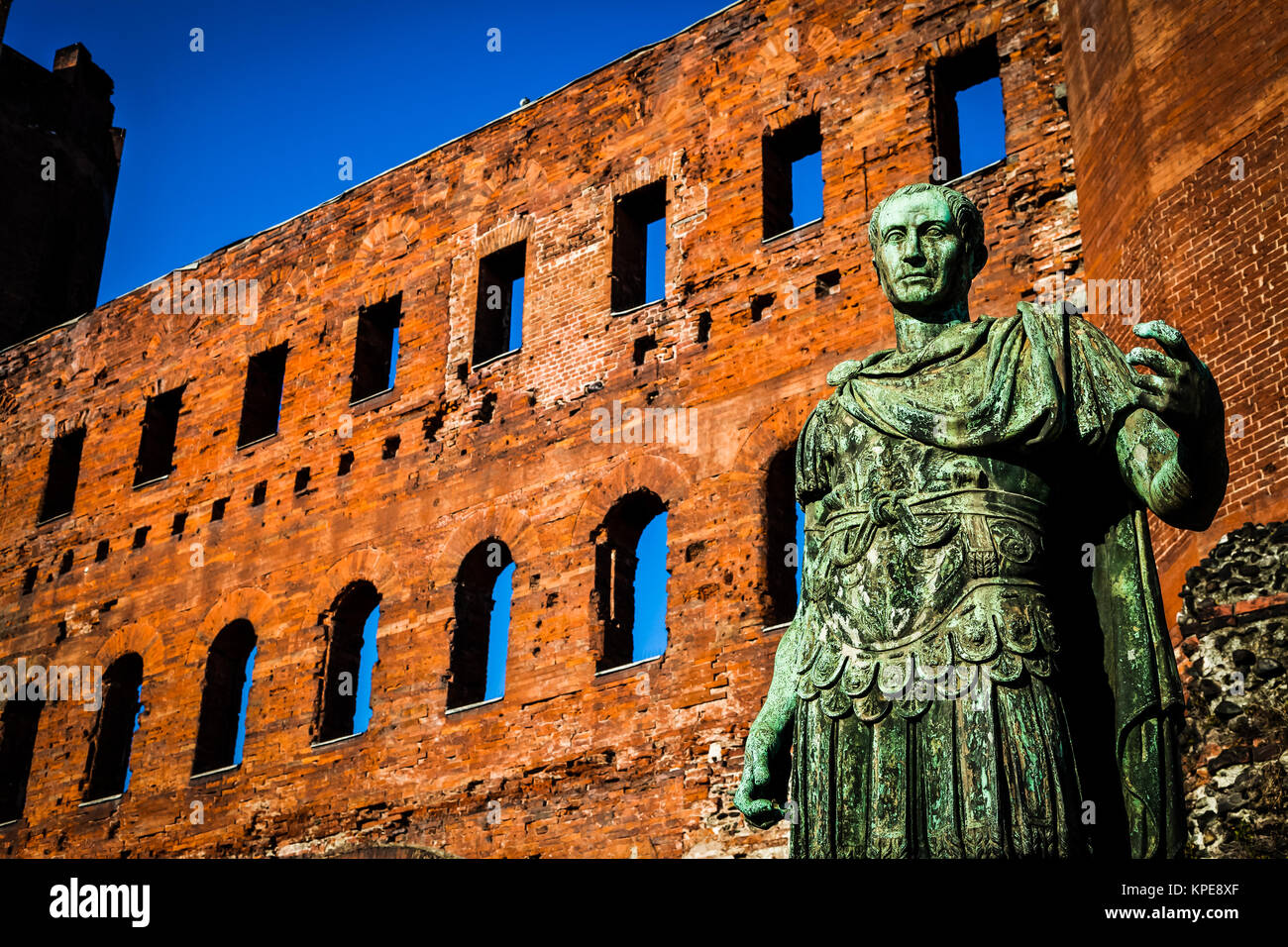 Roman chieftain hi-res stock photography and images - Alamy