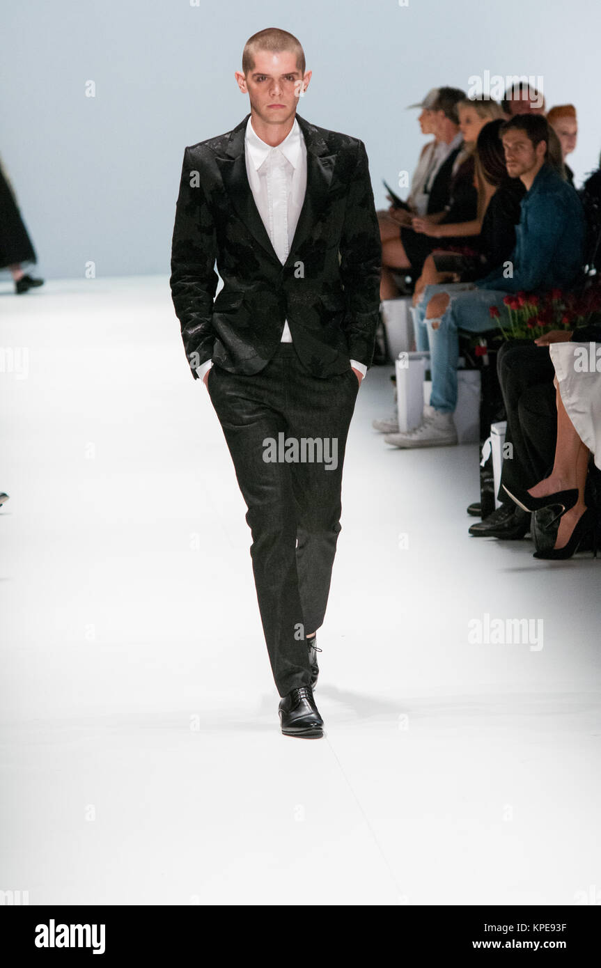 SYDNEY, AUSTRALIA - APRIL 14: A model walks the runway during the ...