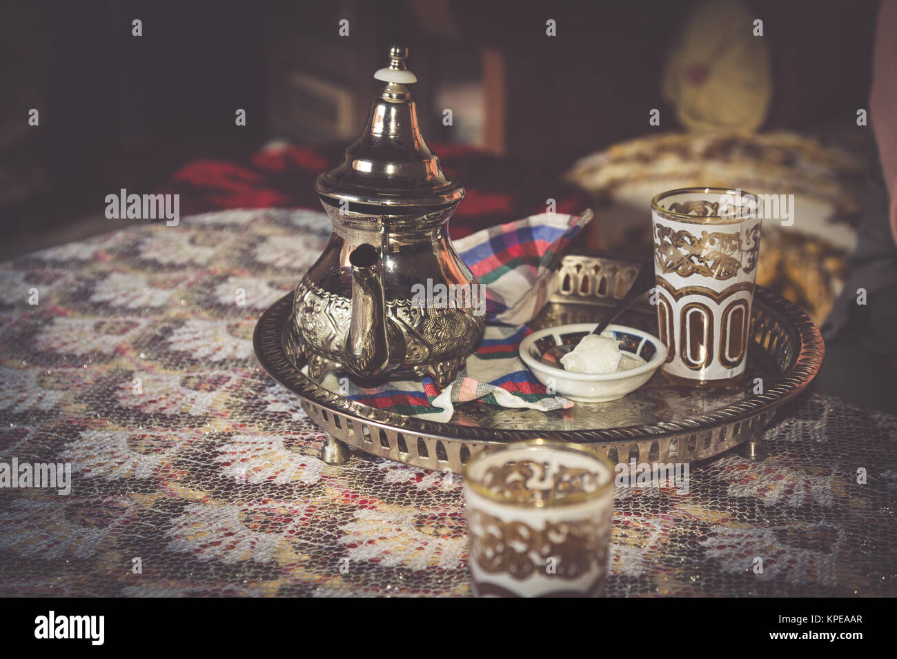 moroccan tea cups Stock Photo - Alamy