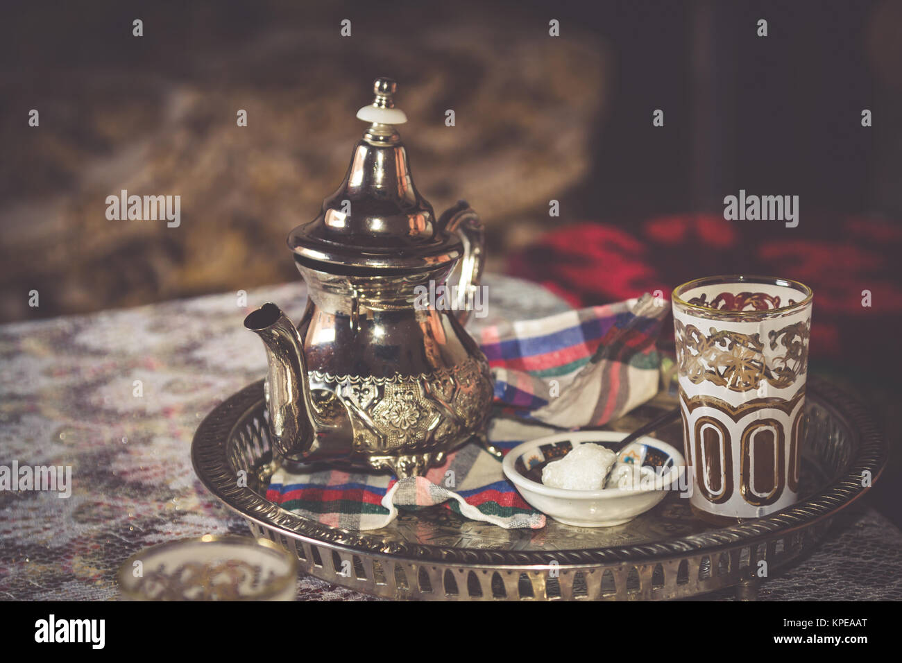 moroccan tea cups Stock Photo - Alamy