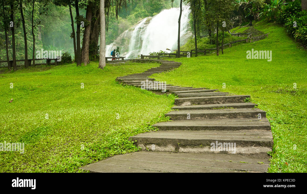 Scenic waterfalls and wooden path - Fall season Stock Photo - Alamy