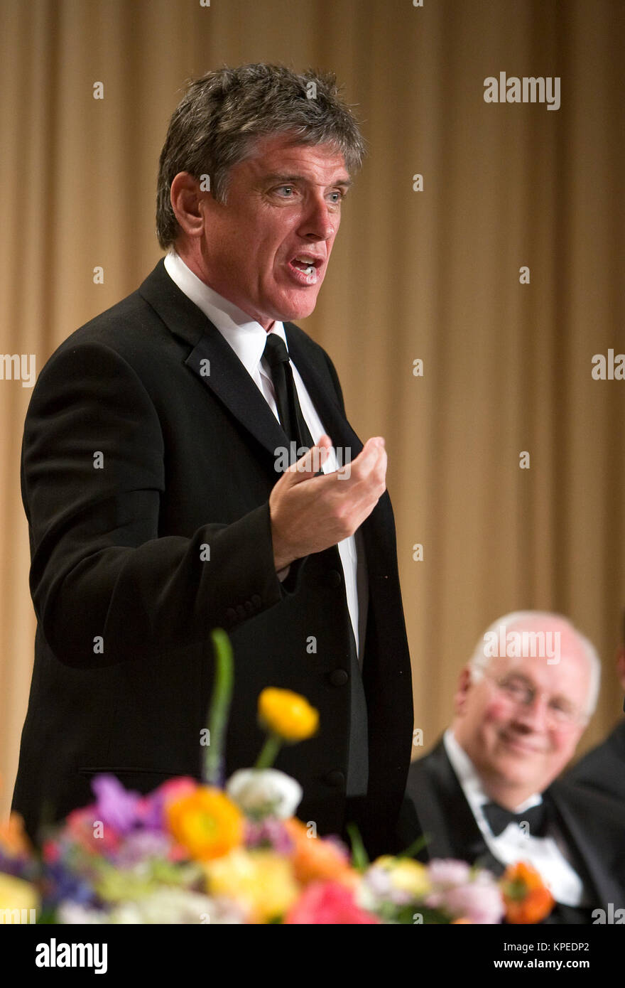 American entertainment reporter hi-res stock photography and images - Alamy