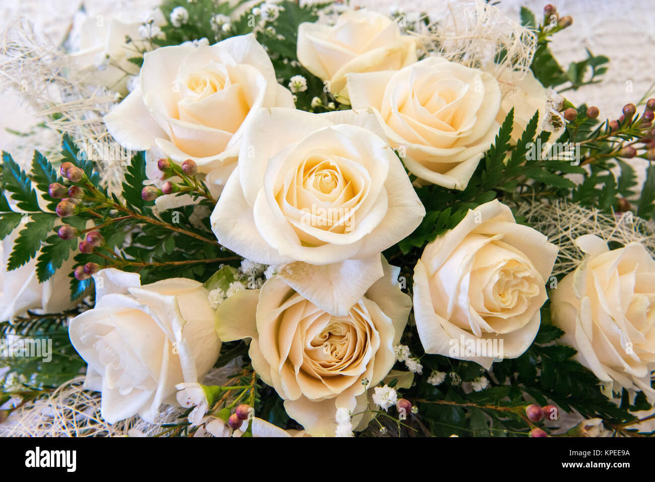 Yellow roses bouquet Stock Photo - Alamy
