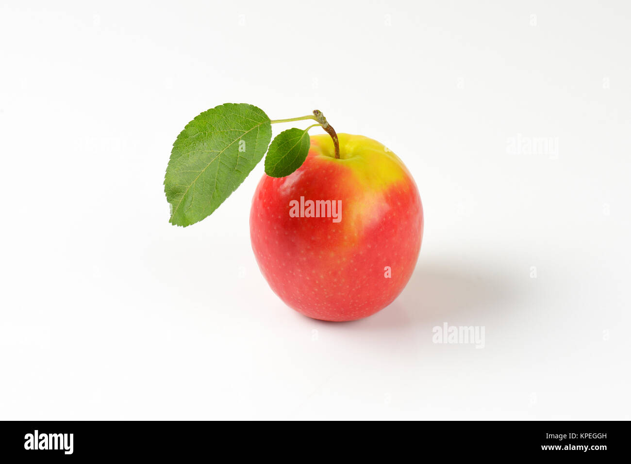 fresh red apple Stock Photo - Alamy