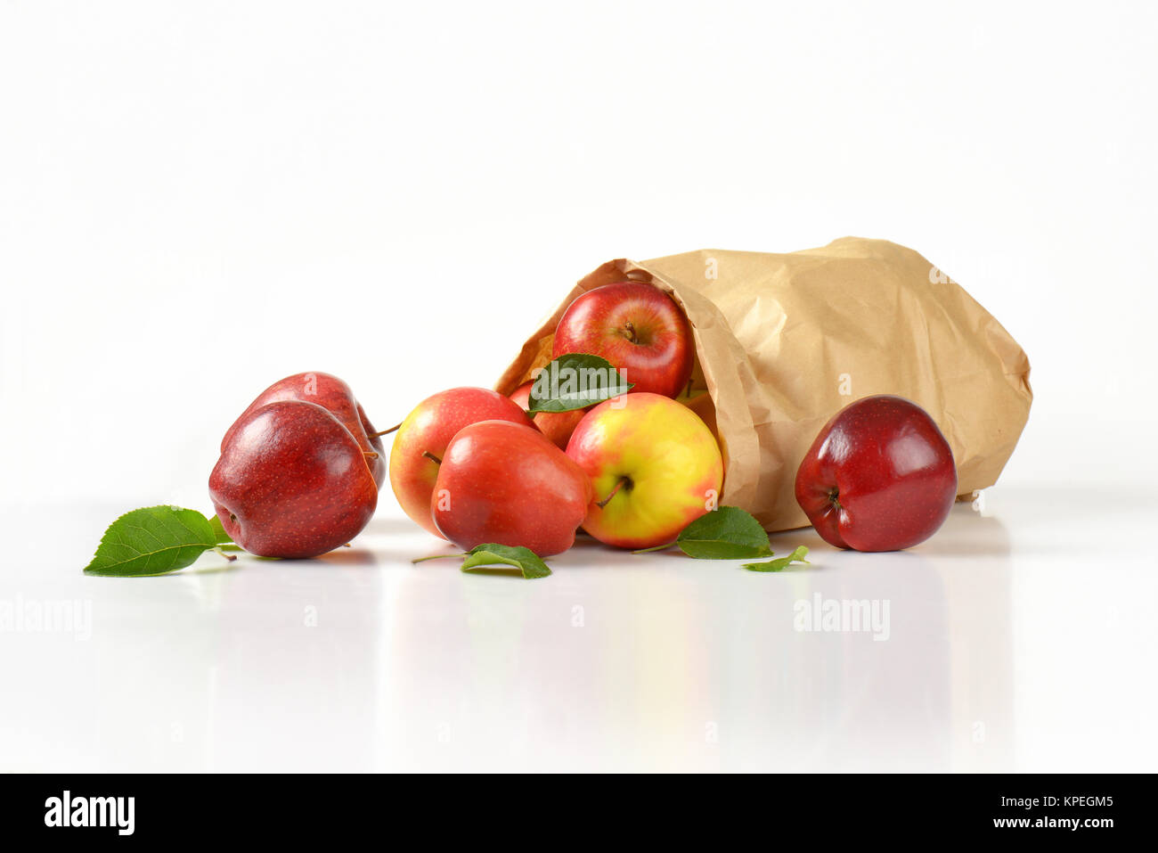 bag of apples Stock Photo - Alamy