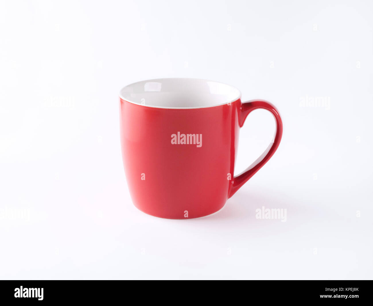 empty red mug Stock Photo - Alamy