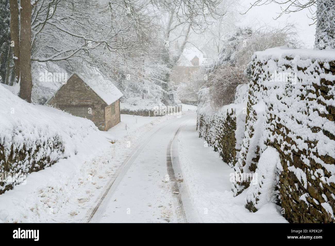 Snowshill village hi-res stock photography and images - Alamy