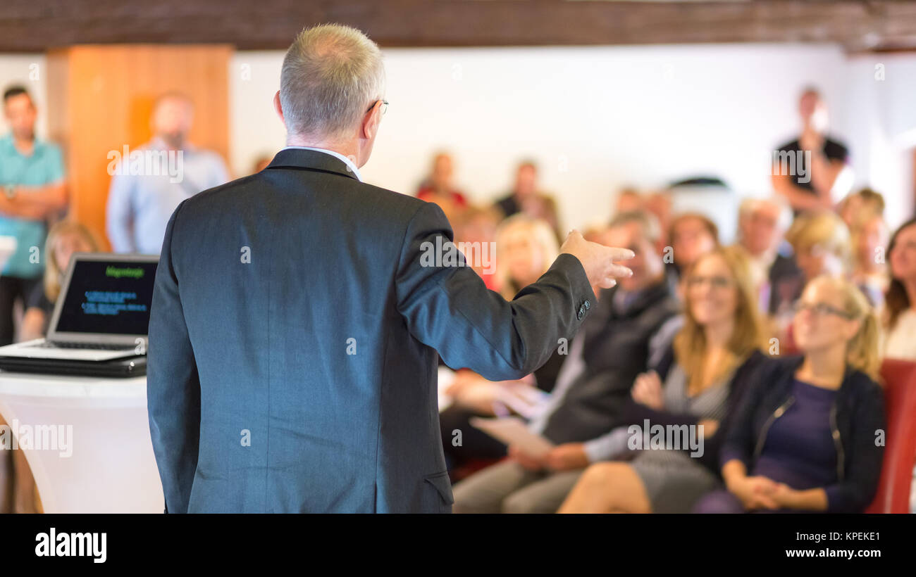 Speaker at Business Conference and Presentation Stock Photo - Alamy