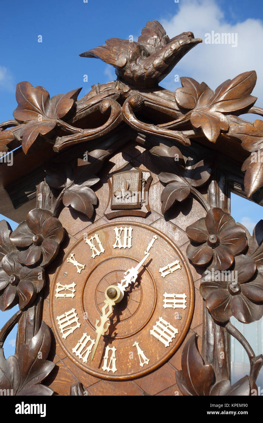 Â traditional wooden cuckoo clock Stock Photo - Alamy