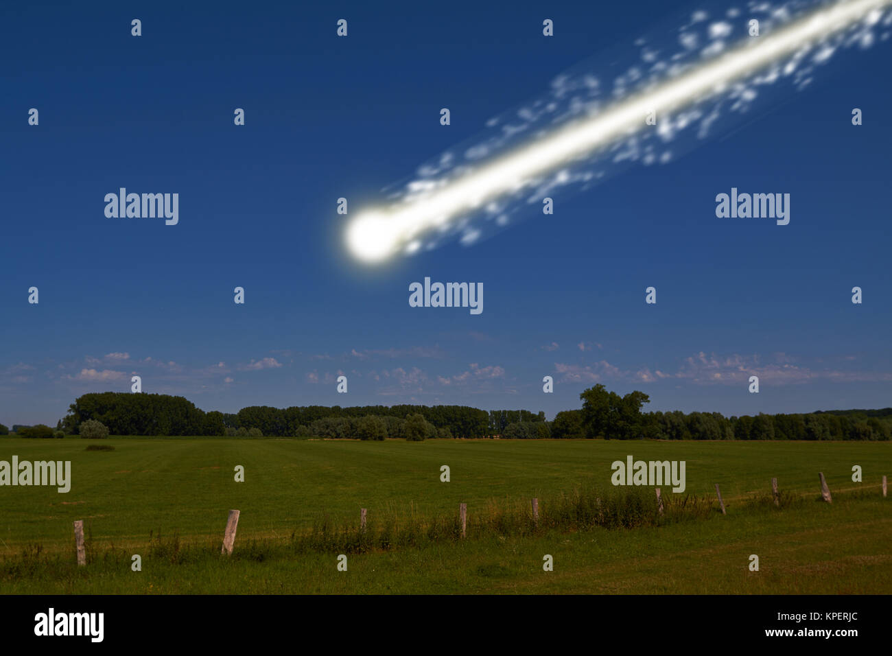 Meteorite sky hi-res stock photography and images - Alamy
